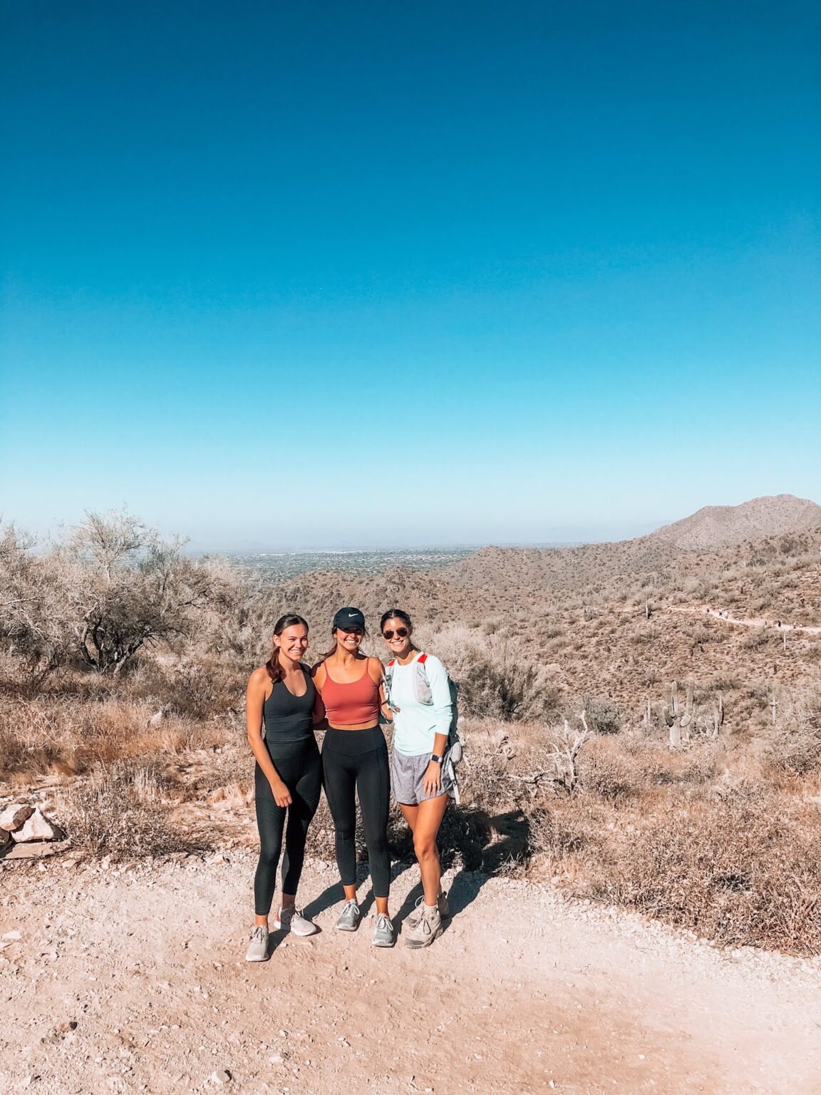 The Ultimate Hiking Guide to Phoenix, AZ - Explore with Ellie